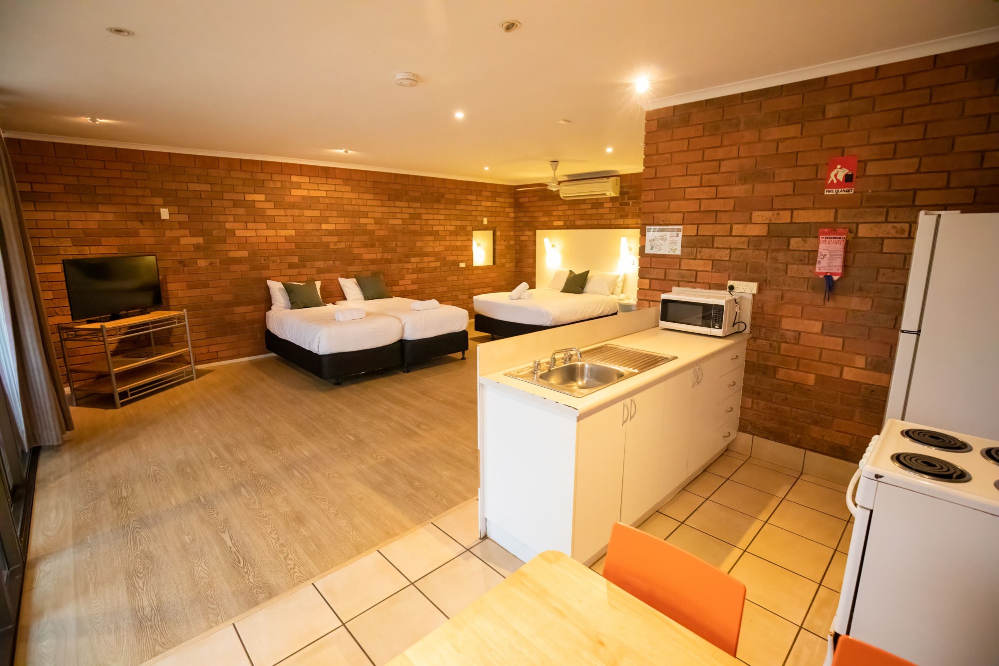 SELF CONTAINED FAMILY ROOM